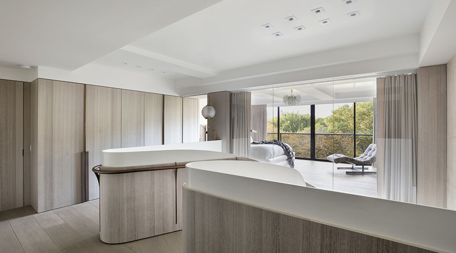 This lofty apartment is offering New York living at its finest