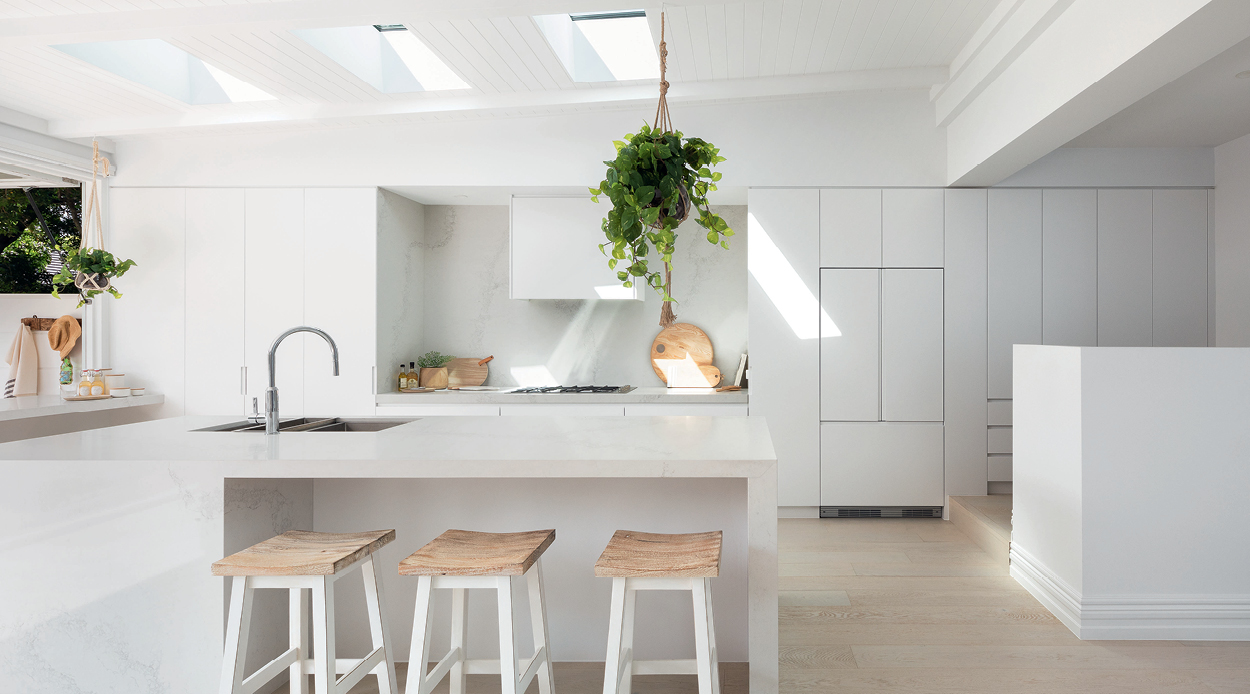 These dreamy kitchens are showing us why integrated appliances are the ...