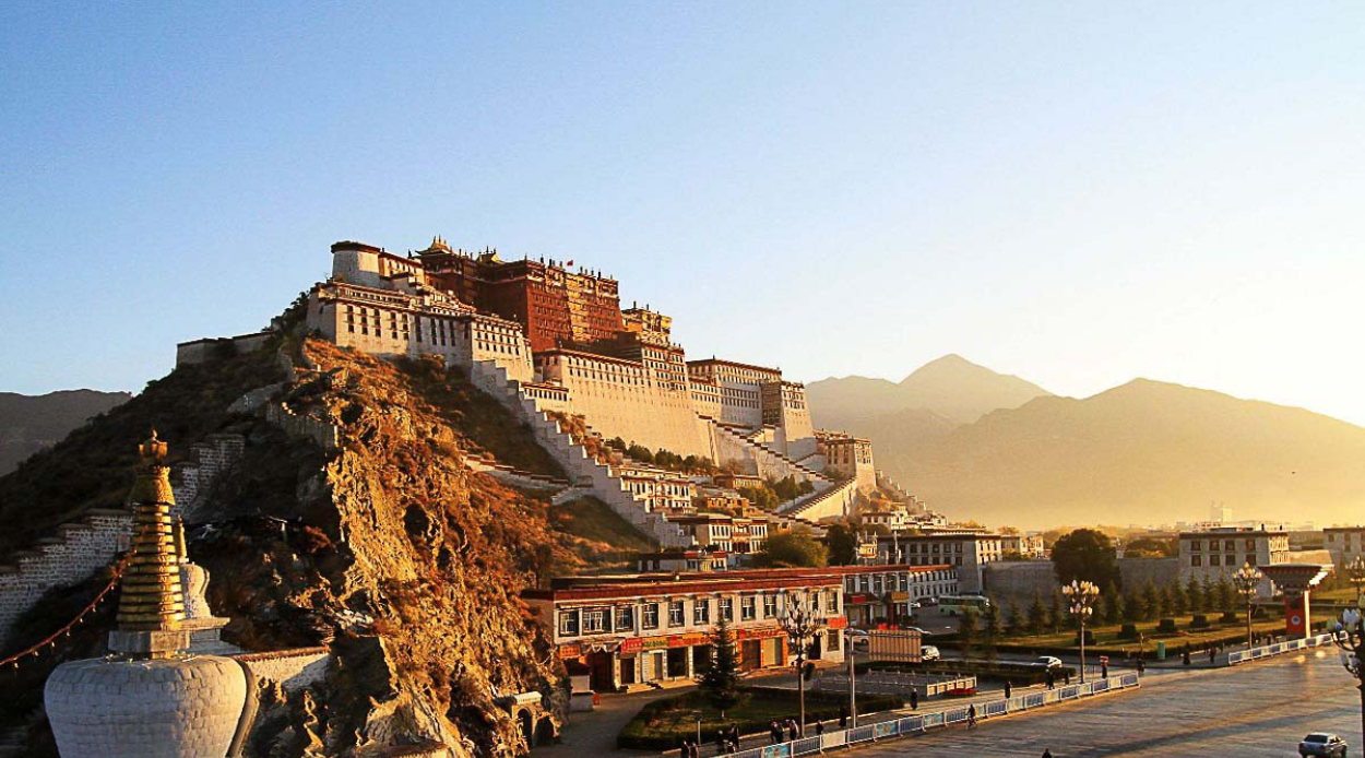 Florist Millie Austin from La Femme Fleur on High Fidelity and hip hop