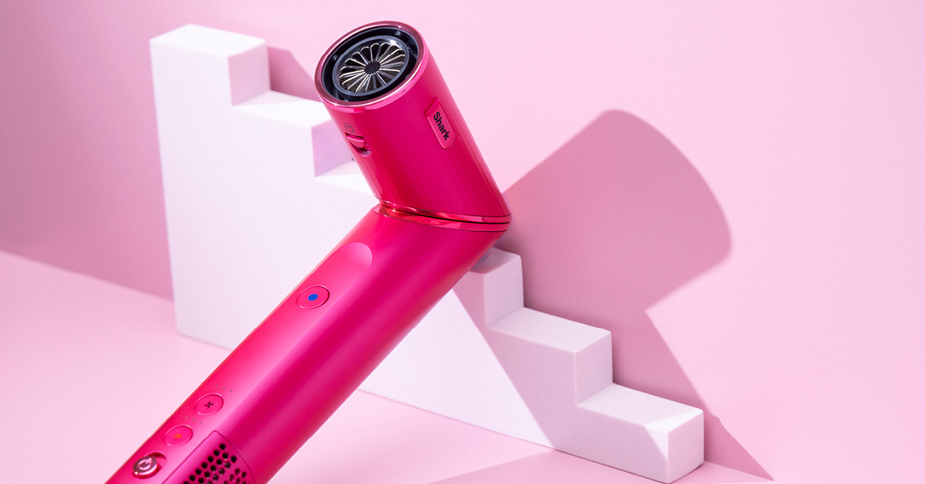 Shark Beauty's new hair styler — the Malibu Pink FlexStyle