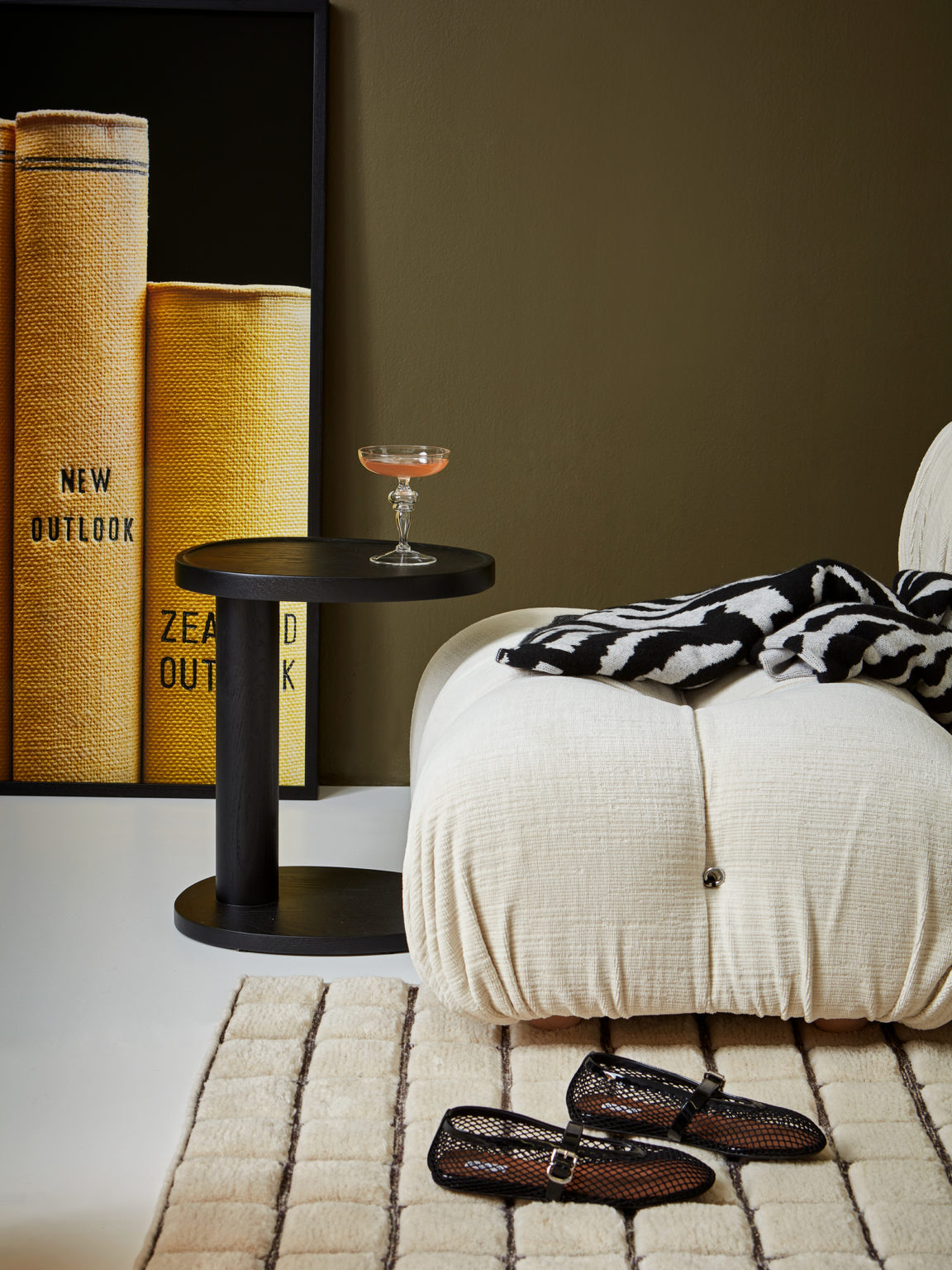 Give interiors a seasonal lift with this Resene colour combination