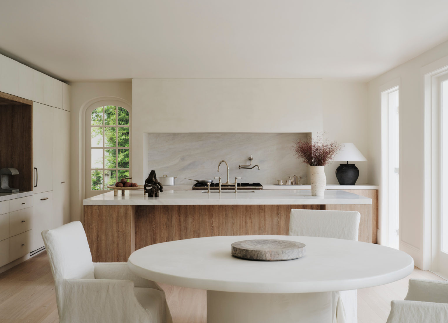 Take cues from Phoebe Nicol's Kings Road project in this edit