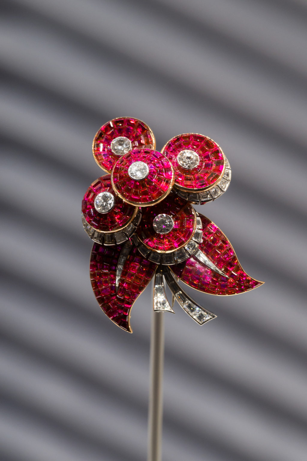 Van Cleef & Arpels’ Exhibition in Sydney Must-See - Denizen