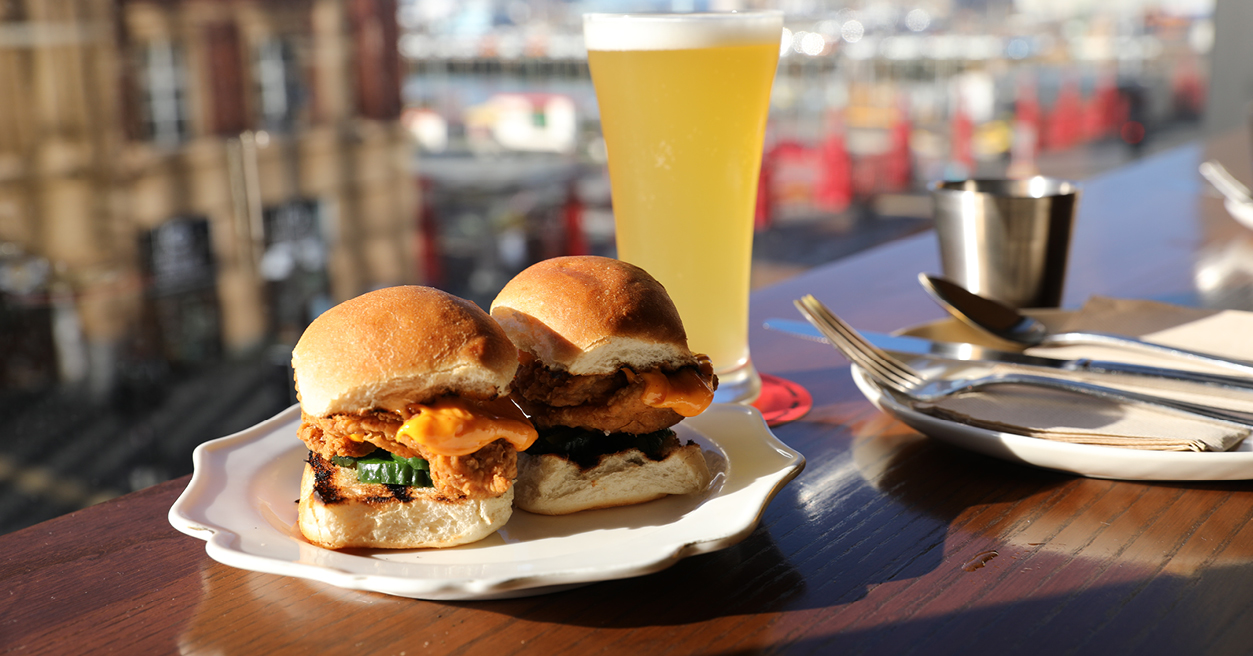 The Best Express Lunches at Commercial Bay for Busy Midday Breaks